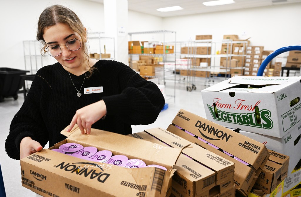UMass opens campus pantry to fight student hunger - Amherst Bulletin